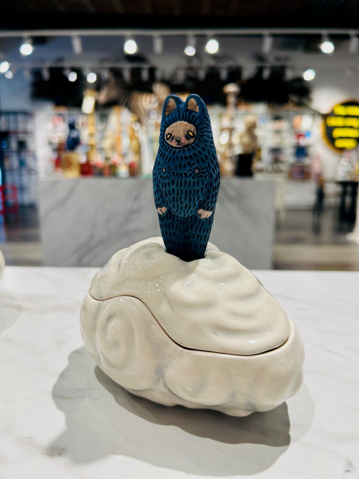 Objet d'Art — WORLD